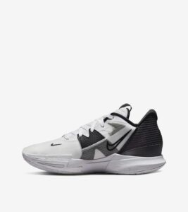 nike kyrie 5 low men's basketball shoes (white/white/black, us_footwear_size_system, adult, men, numeric, medium, numeric_9_point_5)