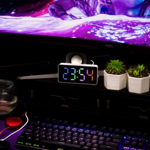 Betus Digital Alarm Clock - Compact Modern Desk Clock with Large RGB Display, Temperature, Adjustable Brightness, Auto Dim Function and USB Charger Powered