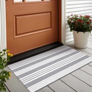 LEEVAN Grey and White Striped Door Mat 24'' x 35'' Washable Hand-Woven Front Door Rug, Reversible Front Door Mats Outdoor Farmhouse Striped Layered Door Mats for Entryway/Front Porch/Kitchen