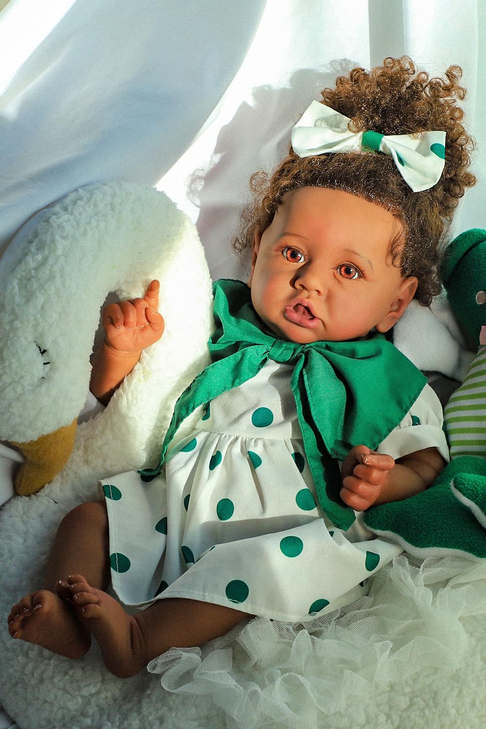 COSYOVE Reborn Baby Dolls Black Girl -Saskia, 23 Inches Realistic Baby Dolls with Lifelike African American Vinyl Body-Newborn Baby Doll Gift Set for Kids Age 3+