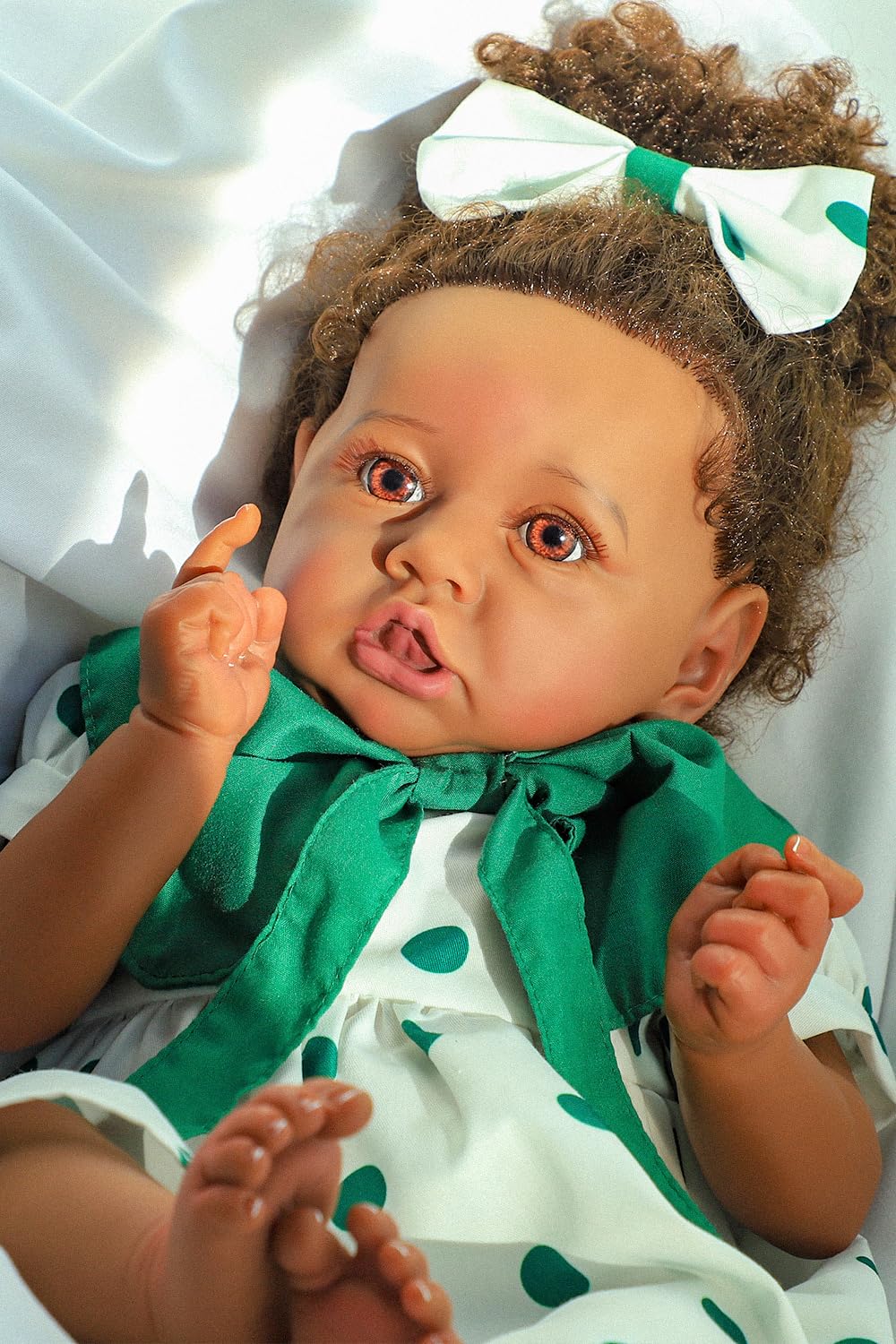 COSYOVE Reborn Baby Dolls Black Girl -Saskia, 23 Inches Realistic Baby Dolls with Lifelike African American Vinyl Body-Newborn Baby Doll Gift Set for Kids Age 3+