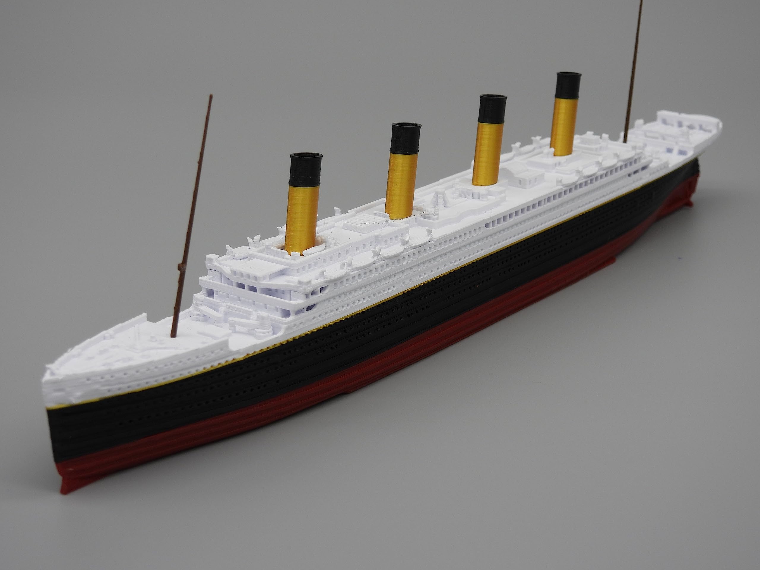 TheRoller3d RMS Titanic Model Ship 1 Ft Long Assembled, Historically Accurate Titanic Replicas