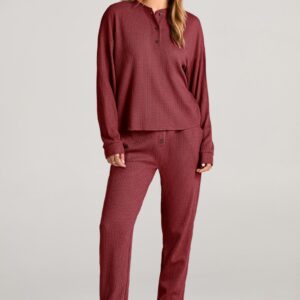 PRETTYGARDEN Women's 2 Piece Waffle Knit Lounge Outfit Long Sleeve Henley Top and Sweatpants Set Tracksuit (Wine Red,Medium)