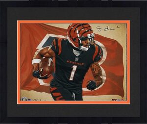 framed ja'marr chase cincinnati bengals autographed 16" x 20" photo print - art and signed by brian konnick - limited edition of 25 - autographed nfl photos