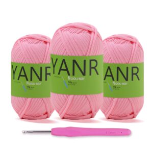 crochet yarn for beginners, cotton-nylon blend beginner yarn for crocheting with easy-to-see stitches -crochet kits yarn，worsted-weight medium #4,3 pack cotton yarn with hook(3 * 50g) pink yarn