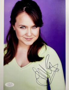 jennifer veal autograph signed 8x10 photo hogwarts legacy jsa certified authentic ah96079