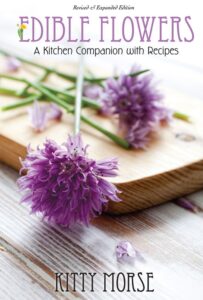 edible flowers: a kitchen companion