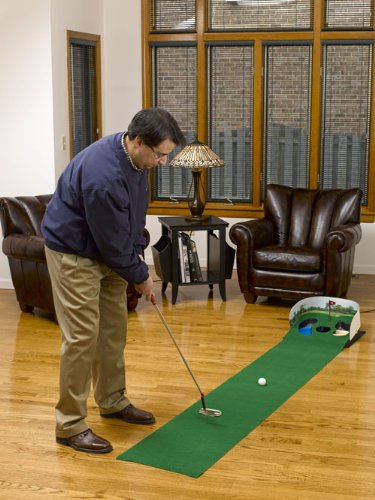 Club Champ Super Sized Putt N' Hazard Electric Putting Mat