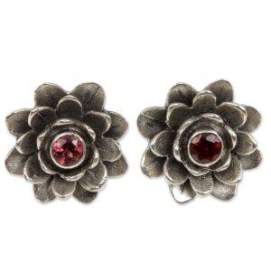 novica artisan handmade garnet flower earrings floral sterling silver red button indonesia birthstone [earrings 0.5 in l x 0.5 in w garnet 0.2 in diam.] ' redeyed lotus'