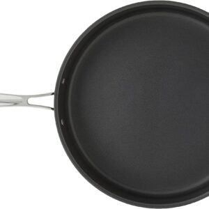 Cuisinart 633-30HP1 Chef's Classic 5.5-Quart Saute Pan Nonstick-Hard-Anodized, Black