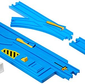 R-19 Automatic Turn Out Rail (Include Turn Out Rail(L) & Half Straight Rail) by Takara Tomy