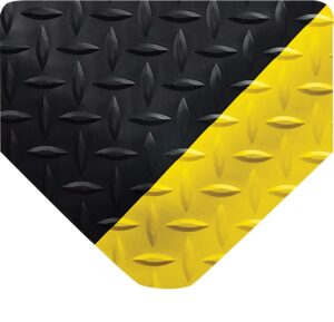 wearwell ultrasoft diamond-plate spongecote mat - black/yellow. anti-fatigue workstation mat. 3' w x 5' l x 15/16" thickness. nitricell sponge. pre-beveled edge. for industrial use (414.1516x3x5bk)