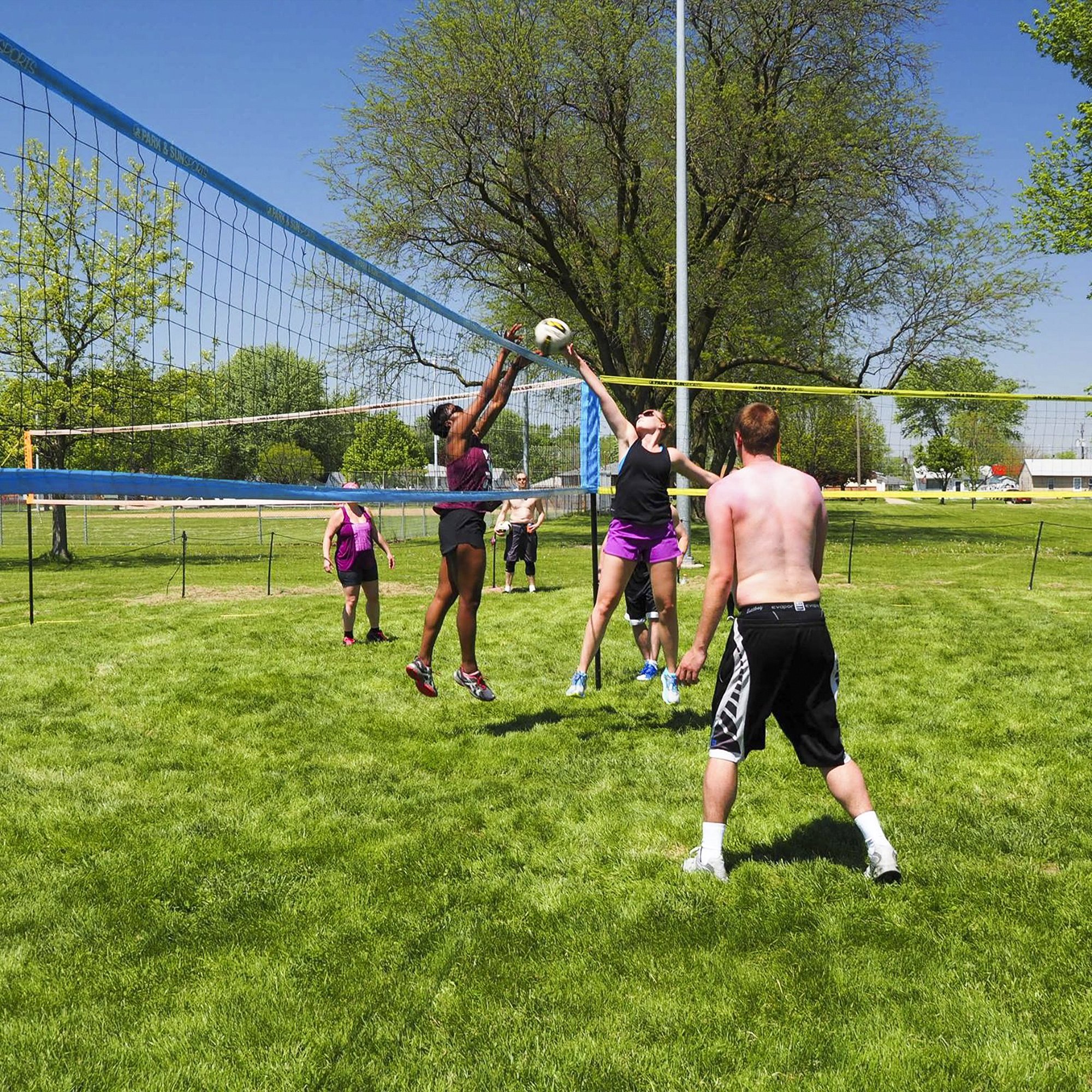 Park & Sun Sports Tri-Ball Volleyball: Portable Outdoor 3-Way Net System, Professional Series