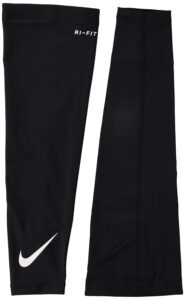 nike unisex dri-fit solar arm sleeve (black/white, small/medium)