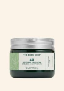 the body shop aloe soothing day cream – moisturizes sensitive skin – vegan – 1.7 oz