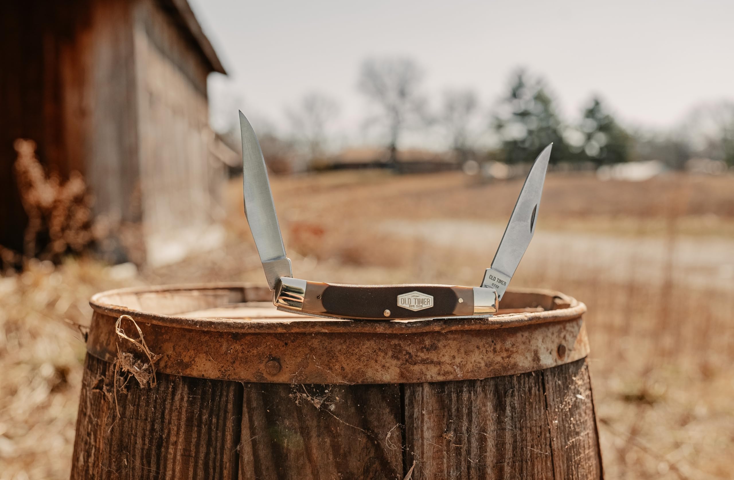 Old Timer 77OT Muskrat 6.9in Traditional Folding Pocket Knife with 2 High Carbon Stainless Steel Blades, Ergonomic Sawcut Handle, and Convenient Size for EDC, Hunting, Camping, Whittling, and Outdoors