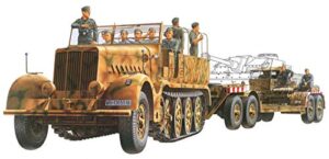 tamiya 300035246-1:35 wwii special operations vehicle 9 famo with low-bed trailer