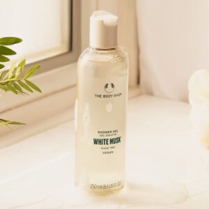 The Body Shop White Musk Shower Gel – Fresh, Floral Cleanse from Head-to-Toe – Vegan – 250ml