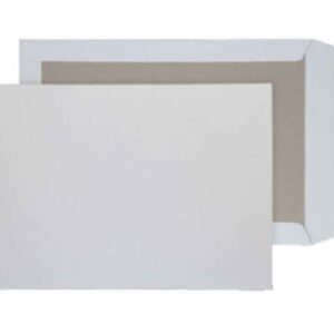 Q-Connect KF3525 120gsm White Peel and Seal Board Back Envelope C4 (Pack of 125)