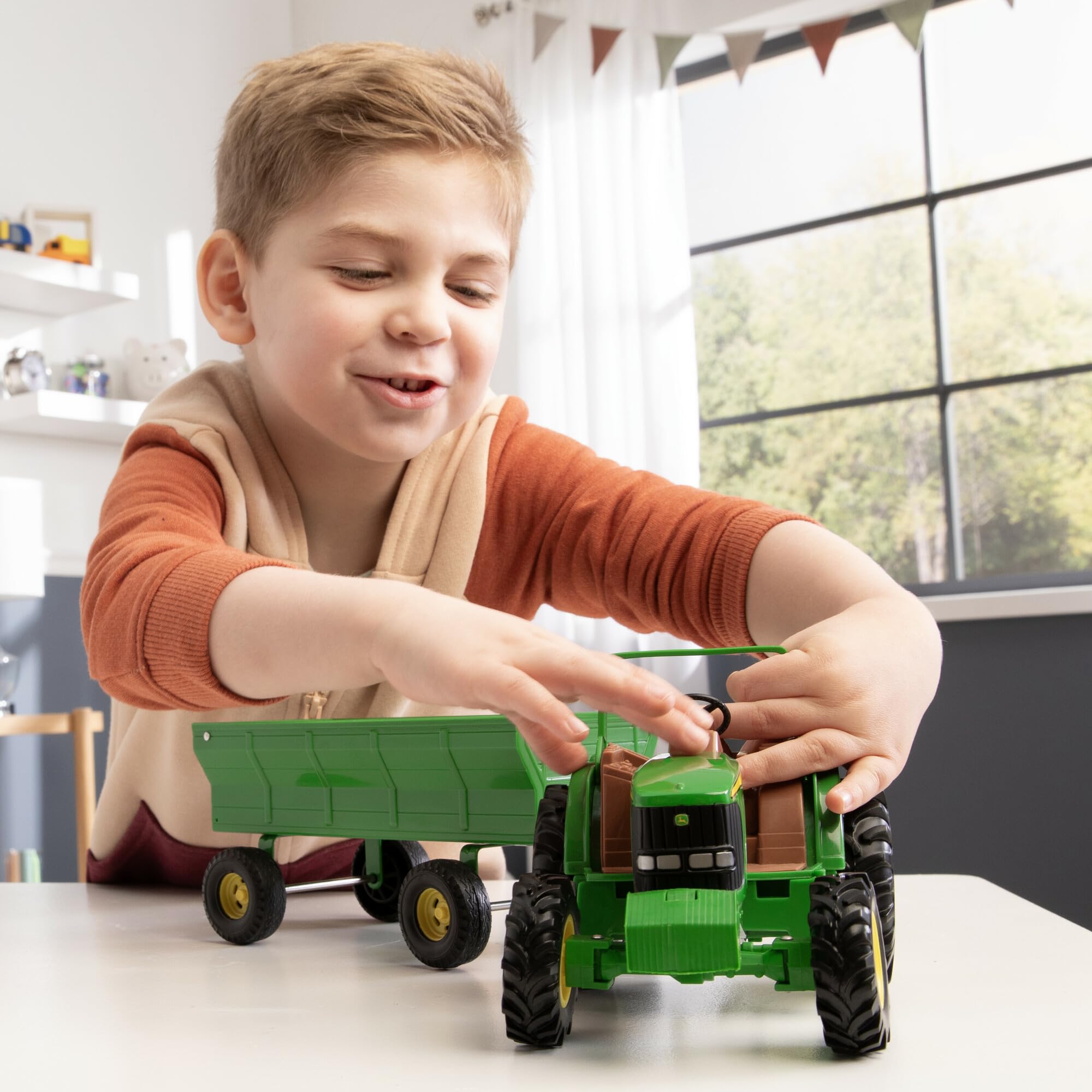 John Deere Kids Tractor Wagon Set - 8 Inch Toy Tractors for Toddlers Ages 3 and Up