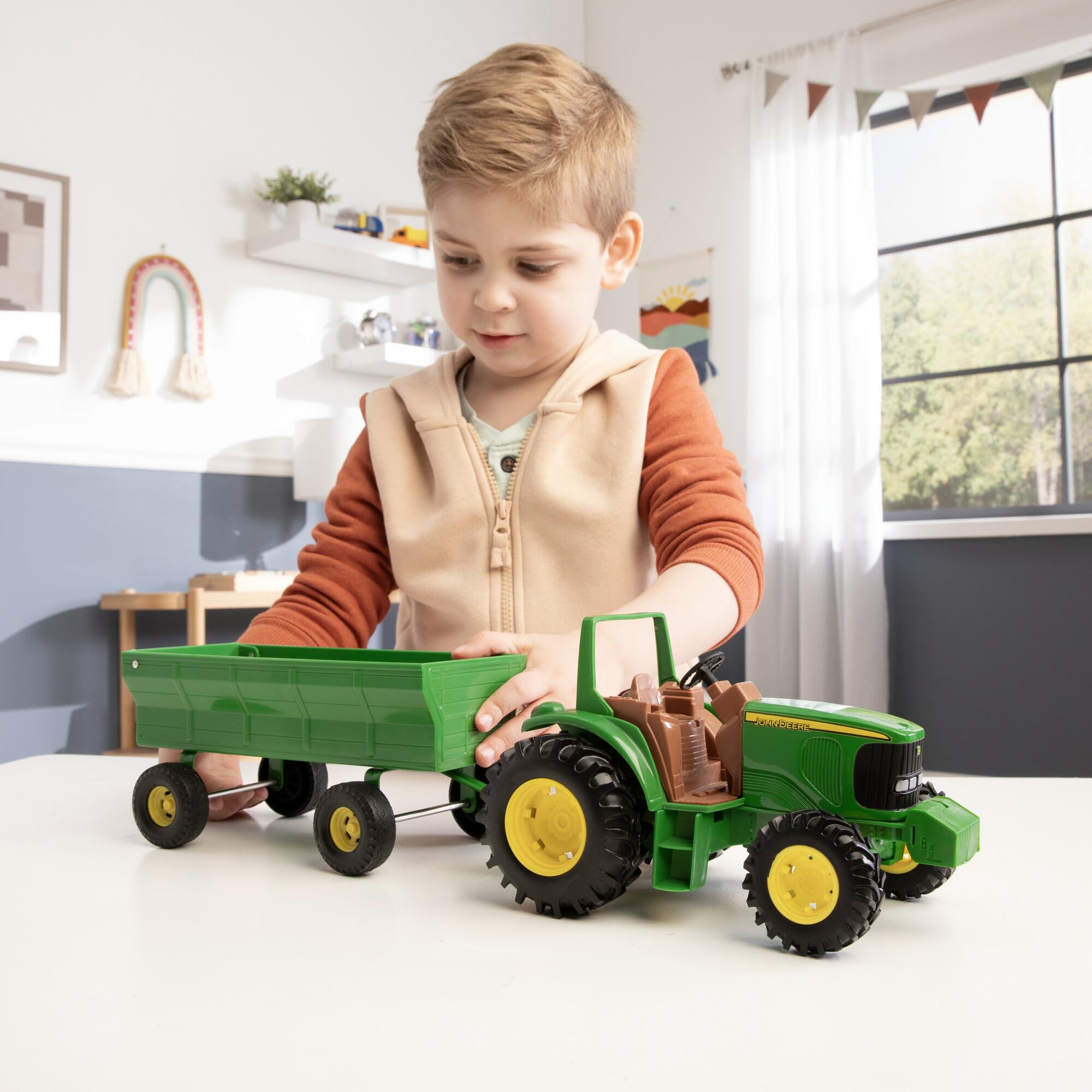 John Deere Kids Tractor Wagon Set - 8 Inch Toy Tractors for Toddlers Ages 3 and Up