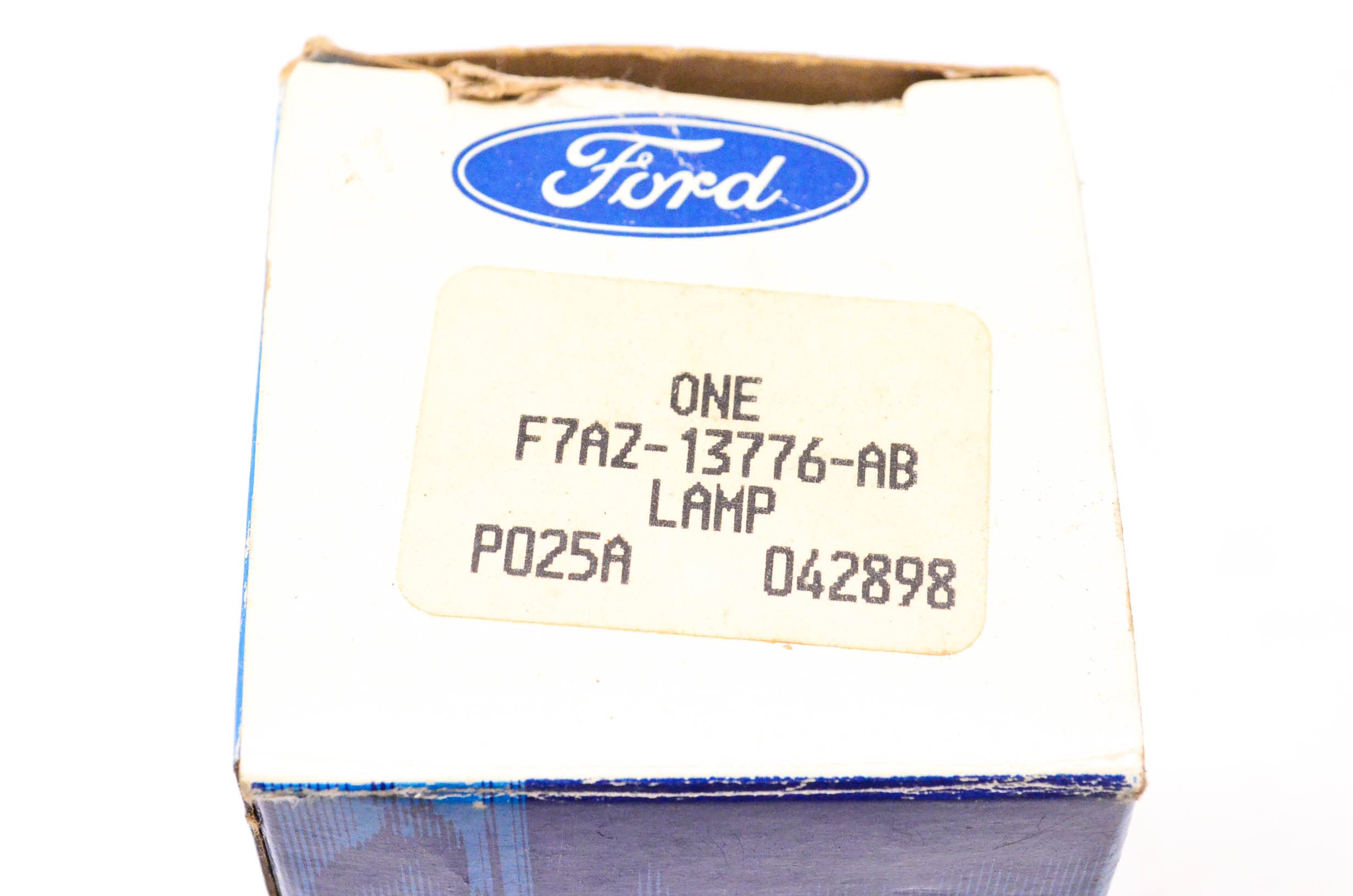 Ford F37Z-13776-B - LAMP ASY - INTERIOR