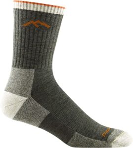 darn tough hike-trek merino wool micro crew cushion sock (pair) - l olive