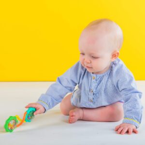 Bright Starts Rattle & Shake Barbell Toy, Ages 3 Months and Up Green