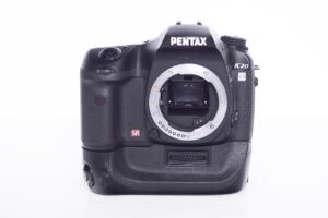 pentax k20d 14.6mp digital slr camera with shake reduction (body only)