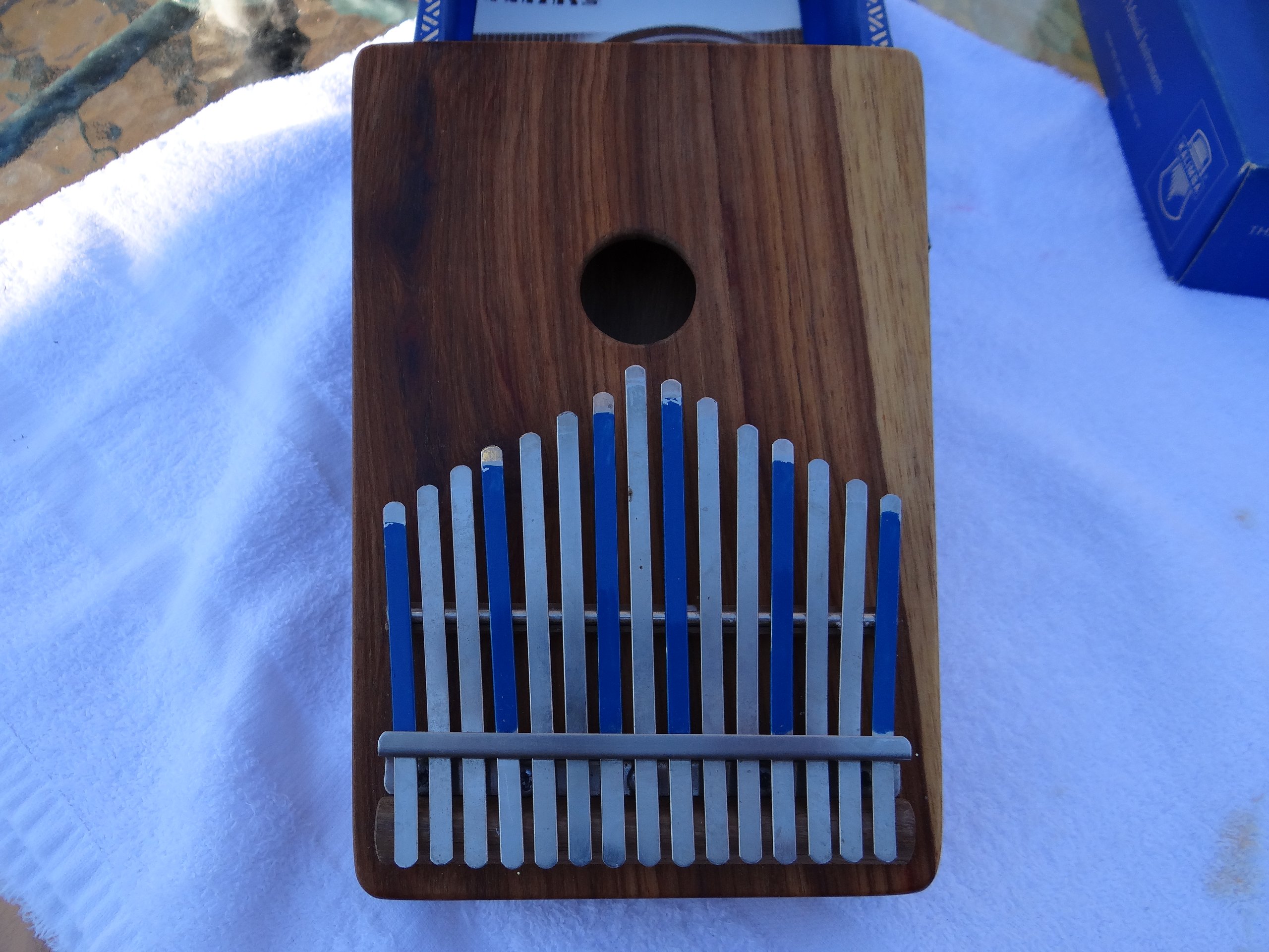 Hugh Tracey Alto Kalimba with Internal Mic Pickup 15-key Alto Kalimba