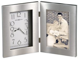 howard miller lewiston table clock 645-677 – 4-inch x 6-inch silver finished picture frame, glass crystal, hinged timepiece, modern home décor, quartz movement