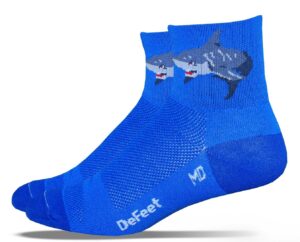 defeet aireator 2.5in attack! cycling/running socks - airatt (l)