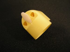 medela pump connector w/ port plug #8007195