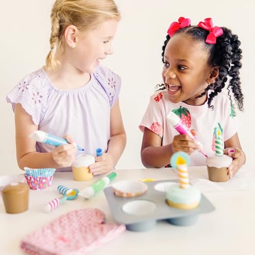 Melissa & Doug Bake and Decorate Wooden Cupcake Play Food Set - FSC Certified