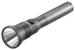 streamlight 75784 stinger led hpl flashlight with 120v ac/12v dc piggyback charger, black - 800 lumens, 75782