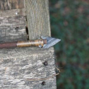 Mountain View Wood Works Genuine Navajo Indian Arrow with Arrowhead and Feathers, 24"