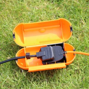 Masterplug SPTO-MS Splash-Proof Outdoor and Indoor Plug and Socket Cover, 21 x 8.5 cm, Orange