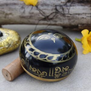 DharmaObjects Tibetan Meditation Om Mani Padme Hum Peace Singing Bowl With Mallet