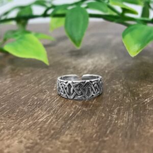 Gem Avenue 925 Sterling Silver 5mm Celtic knot Adjustable Toe Rings for Women