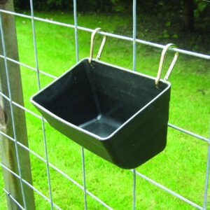 Little Giant® Plastic Fence Feeder | Pig Feeder | Clip On Fence Feeder | Mountable Feed Bucket | 4.5 Quarts | Black