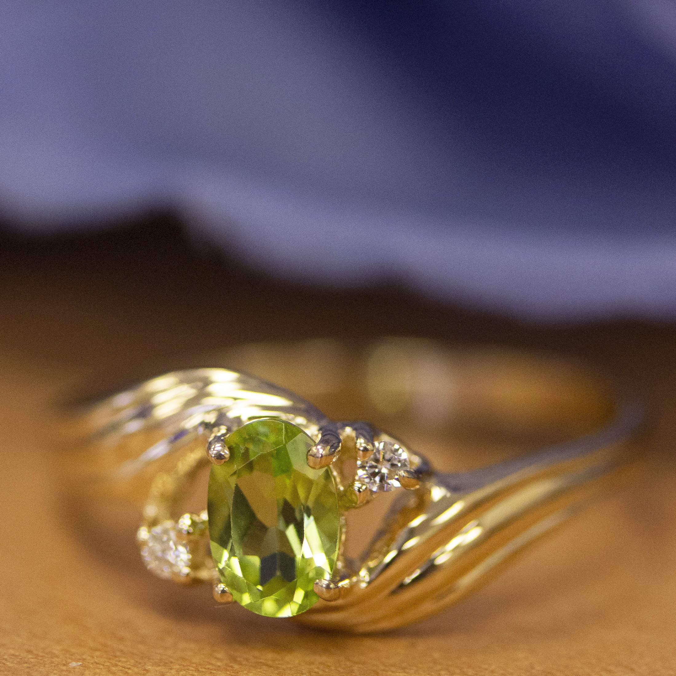 Direct-Jewelry 14k Yellow Gold Oval Peridot And Diamond Ring (Size 8)