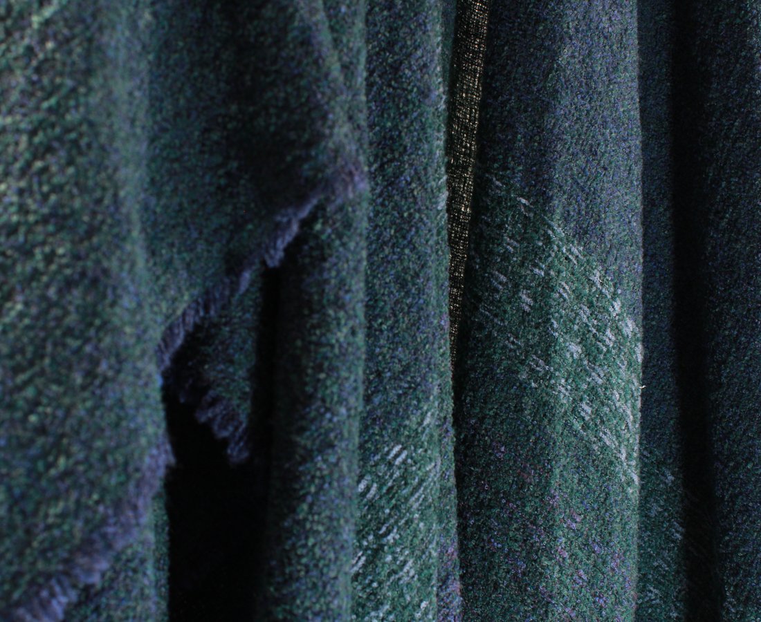 Kerry Woollen Mills Celtic Ruana Long Shawl Irish Wool Lambswool Blackberry Green