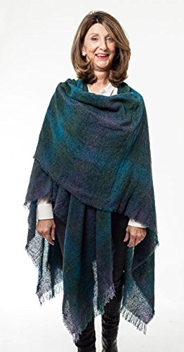 Kerry Woollen Mills Celtic Ruana Long Shawl Irish Wool Lambswool Blackberry Green