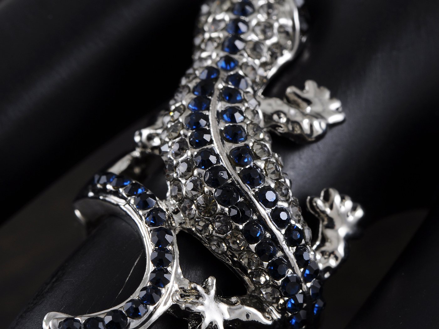 Alilang Adjustable Silvery Tone Dark Blue Rhinestones Lizard Reptile Ring