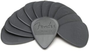 fender nylon guitar picks 351 shape, black, 1.00mm, 12-pack