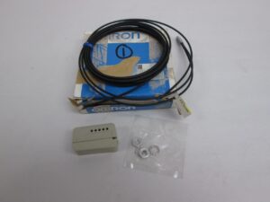 1- omron e32-dc200 photoelectric sensor