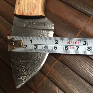 Now Handcrafted Small Hunting Knife - Damascus Steel - Neck Knife