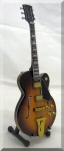 george benson miniature mini guitar l5