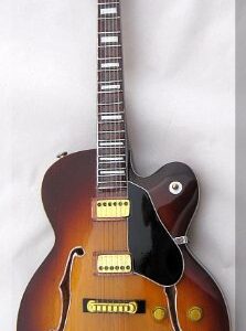 GEORGE BENSON Miniature Mini Guitar L5