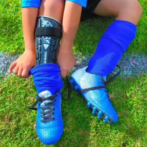 Vizari Malaga Soccer Shin Guard for Kids| Youth Soccer Shin Guard | Lightweight and Breathable Child Calf Protective Gear Soccer Equipment | Black/White | Medium